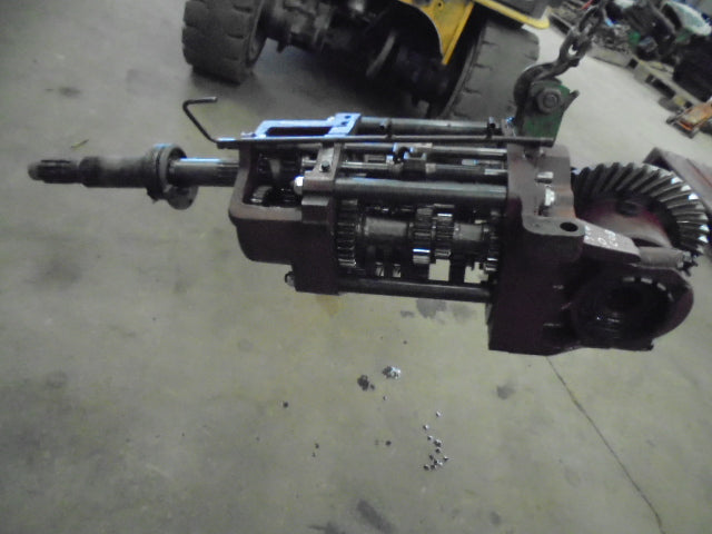 For DAVID BROWN 996 Q CAB COMPLETE GEARBOX – Gwynedd Farm Machinery Ltd