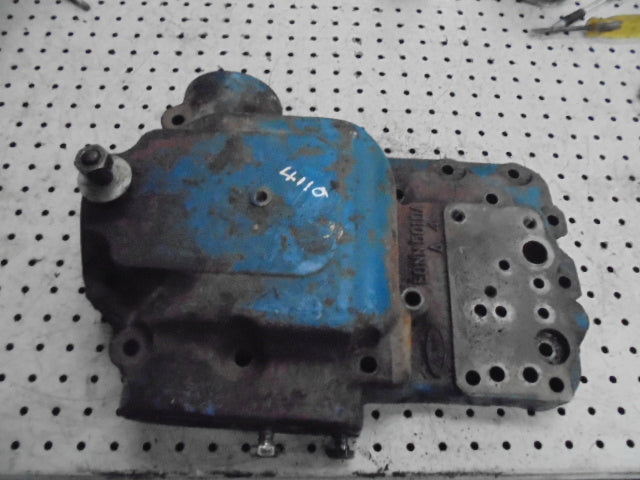 For FORD 4110 4600 HYDRAULIC TOP COVER HOUSING – Gwynedd Farm Machinery Ltd