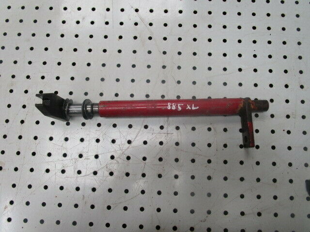 Case IH 885XL Gear Selector Shaft in Good Condition – Gwynedd Farm ...