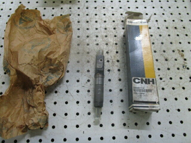 for, FORD New Holland TL80,90 35 series Engine Injector in Good Condit ...