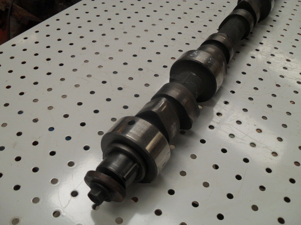 Ford/New Holland 7840 Engine Camshaft in Good condition – Gwynedd Farm ...