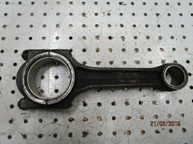 David Brown 1490 Engine Con Rod in Good condition – Gwynedd Farm ...