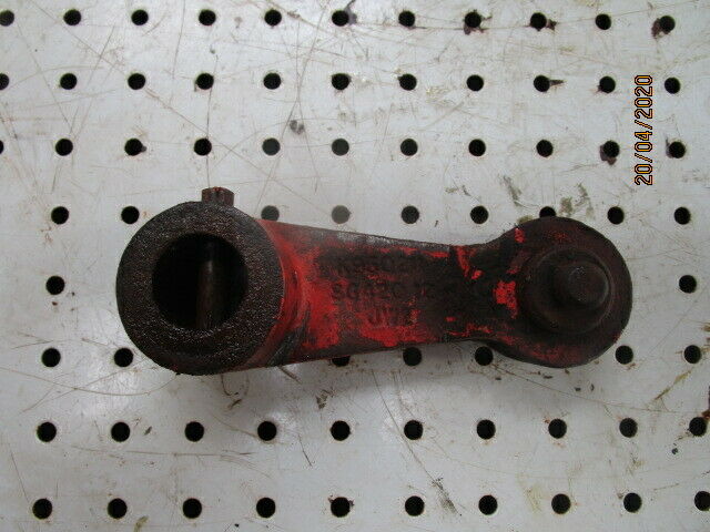 David Brown 1490 Brake Pivot Arm in Good Condition – Gwynedd Farm ...