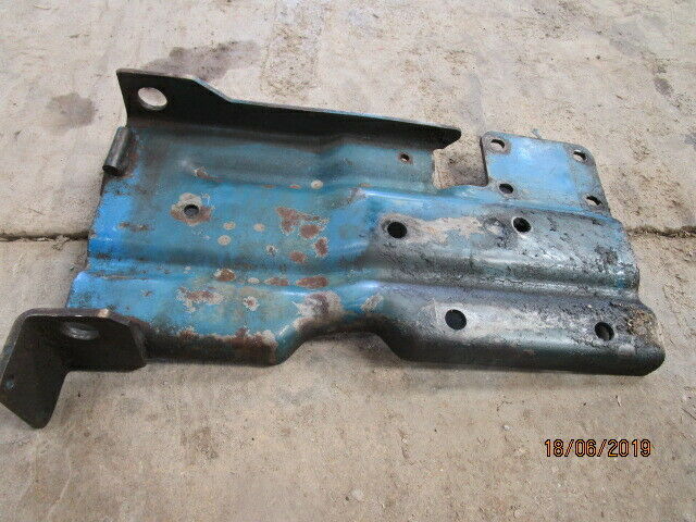Ford 5610, 6610, 7610 Battery Tray Rear Mounting Bracket in Good Condi ...