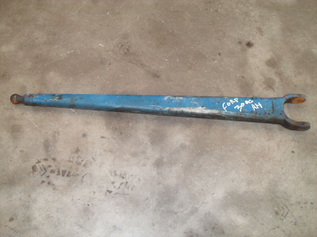 Ford 3000 Front Axle Support Arm - in Good condition – Gwynedd Farm ...