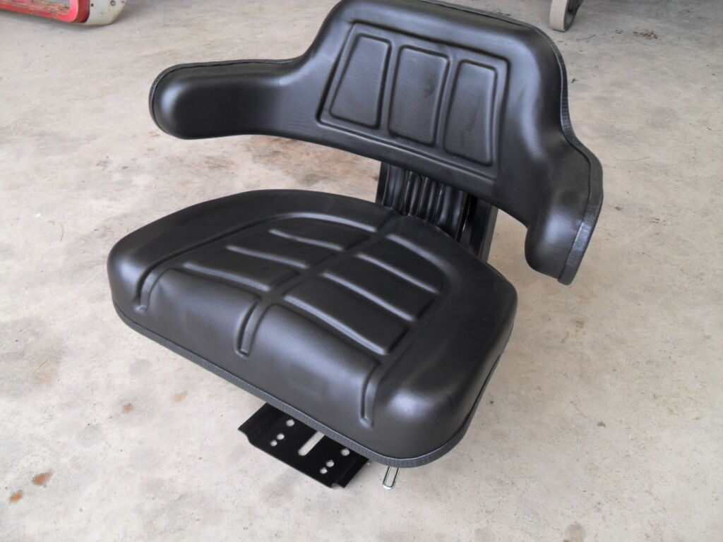 Standard Mechanical Suspension Tractor Seat Black – Gwynedd Farm ...