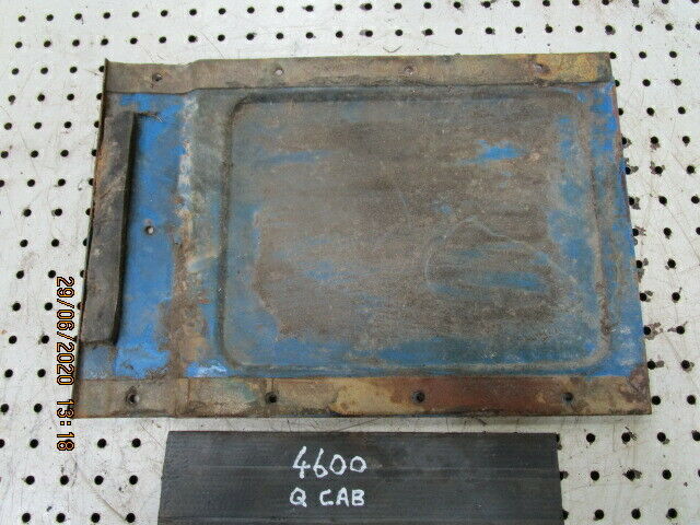Ford 4600 Q Cab Dash Lower Steel Centre Panel in Good Condition ...