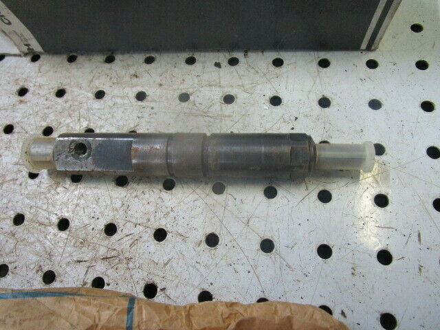 for, FORD New Holland TL80,90 35 series Engine Injector in Good Condit ...