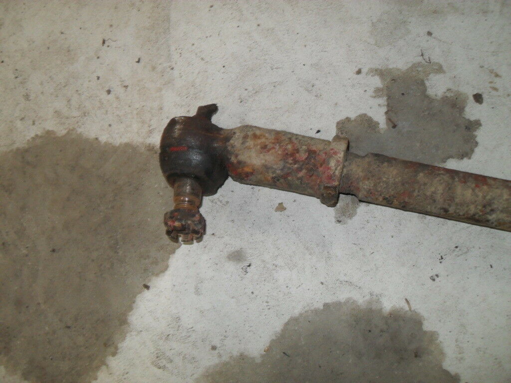 Case / International 885XL 4WD Steering Track Rod - ZF APL1351 Axle ...