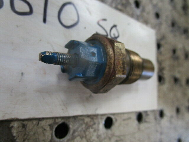 for, FORD 5610,6610,7610 SQ Hydraulic Oil Temp Sensor (on rear axle ho ...