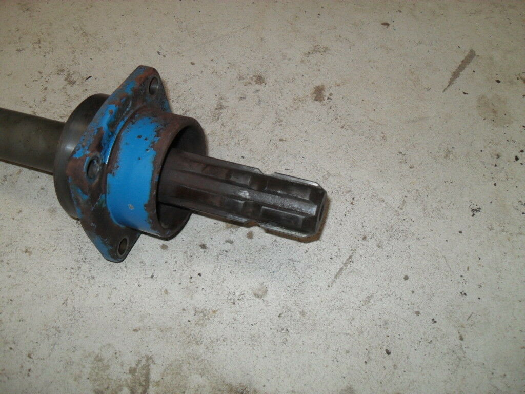 Ford 4600 PTO Shaft & Bearing Housing Assembly in Good condition ...