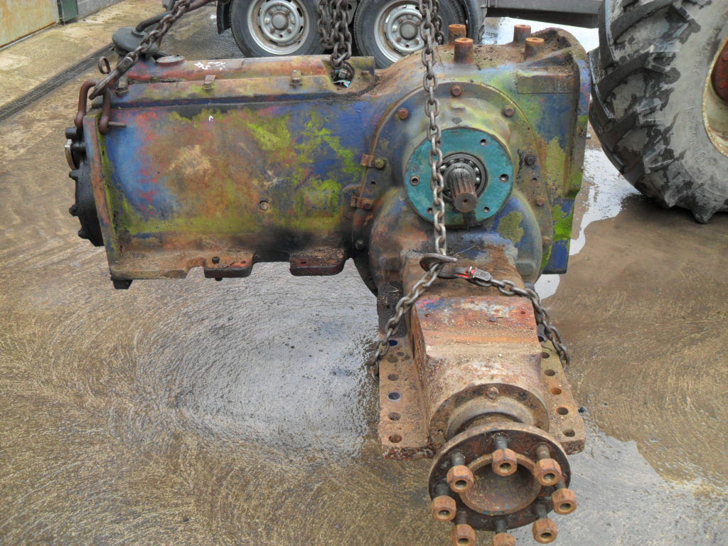 Leyland 245 Gearbox and Rear Axle Assemblies - in Good condition ...