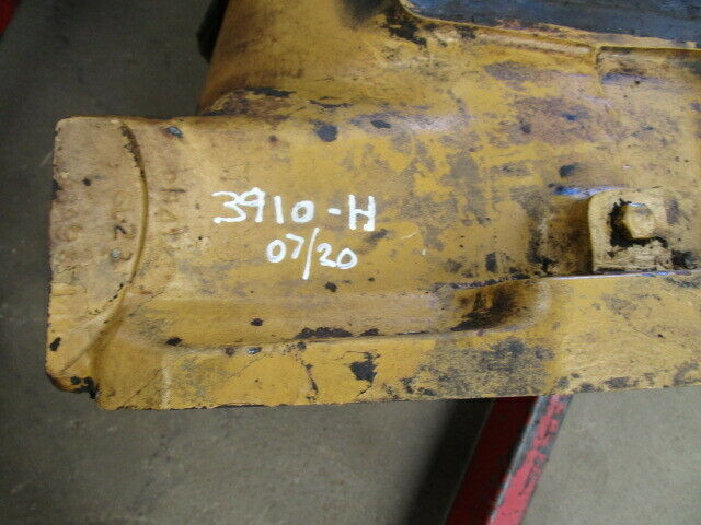 Ford 3910 'H' Pattern Column Change Gearbox Assembly in Good Condition ...