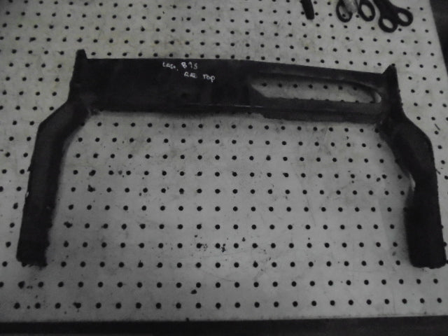 For CASE IHC 895 ENGINE RADIATOR TOP MOUNTING BRACKET – Gwynedd Farm ...