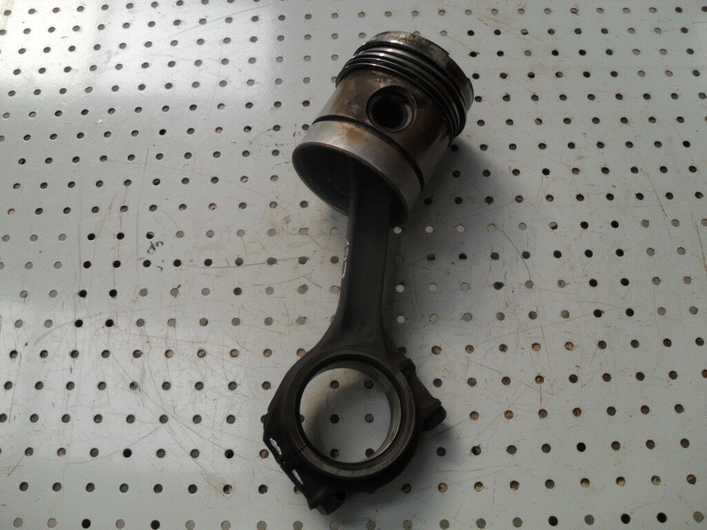 Leyland 255 / 270 (498 DT Engine) Con Rod & Piston in Good Condition ...