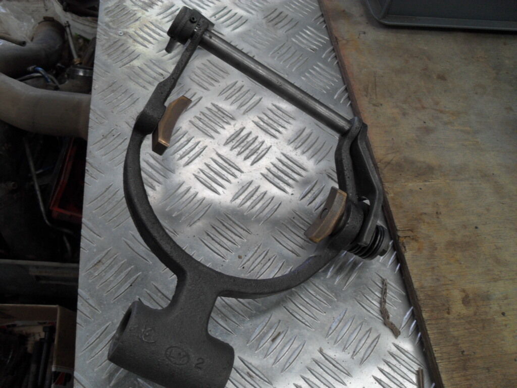 Ford 8210 Hydraulic Load Monitor Sensing Arm Assembly – Gwynedd Farm ...